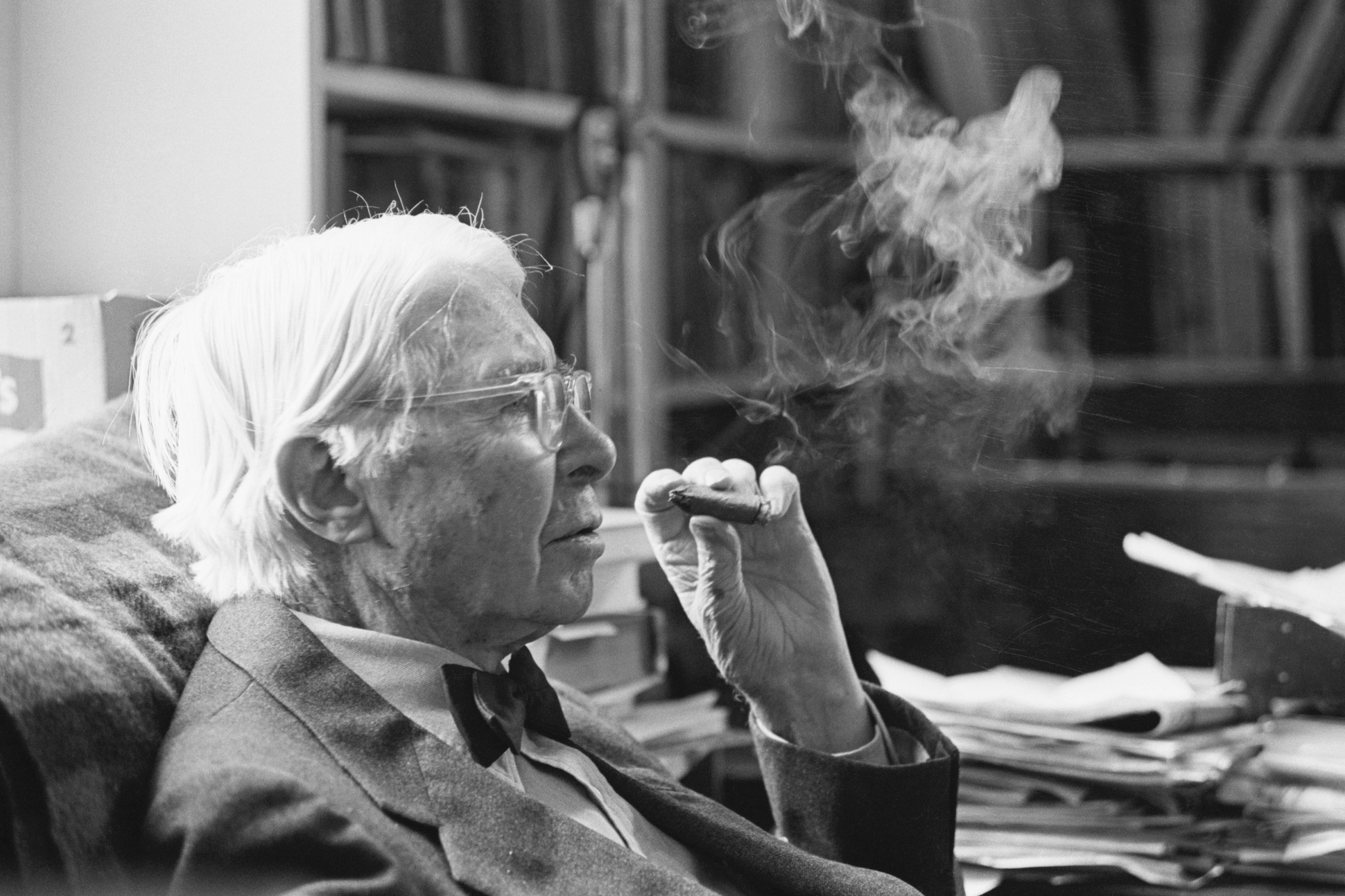 At a Window by Carl Sandburg | Poetry Magazine